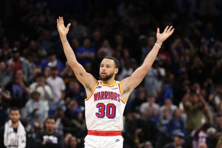 Stephen Curry sceglie Li-Ning: nasce una partnership milionaria | Dunkest