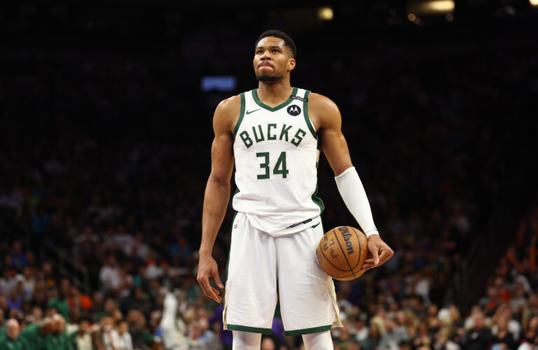 Tactical skills in basketball: Mastery of the game | Dunkest