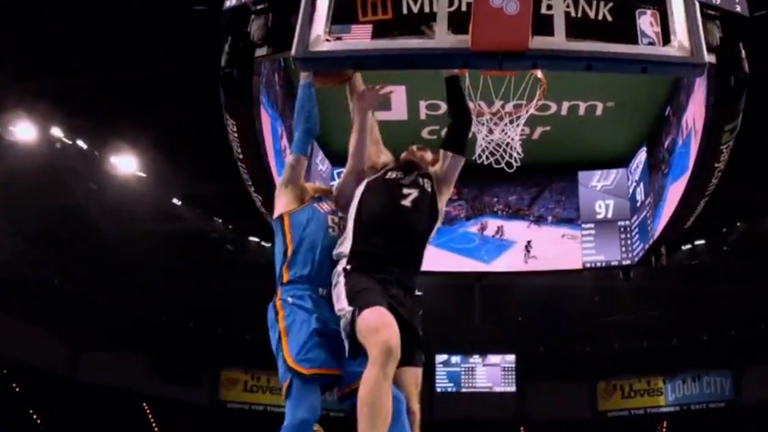 “Who’s that, LeBron James?”: Kornet’s block sends social media into a ...